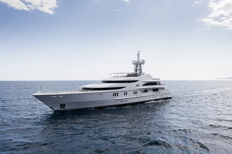 FIREBIRD yacht for charter (Feadship, 69.5m, 2007)